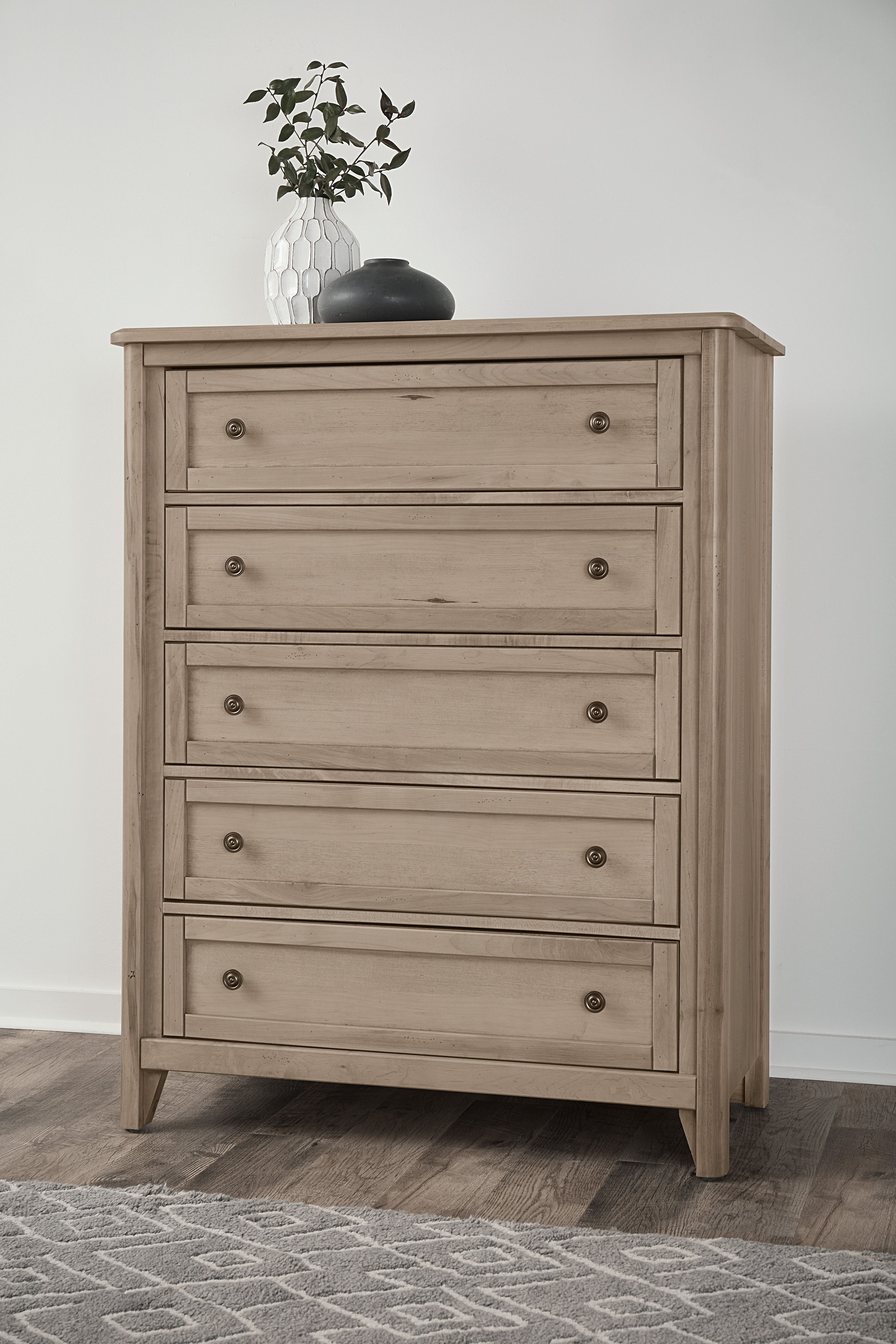 Vaughan Bassett Woodbridge 5 Drawer Chest Clear Maple